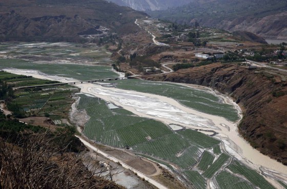 River turns white from pollution in China