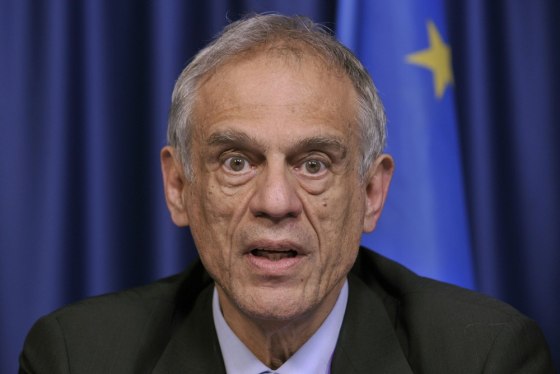 Cyprus finance minister quits as crisis probe begins