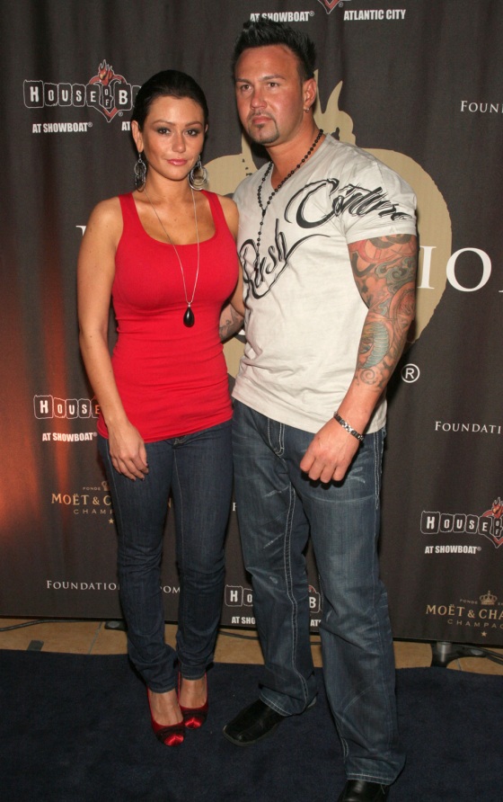 Are JWoww and Roger heading for splitsville on 'Jersey Shore'?