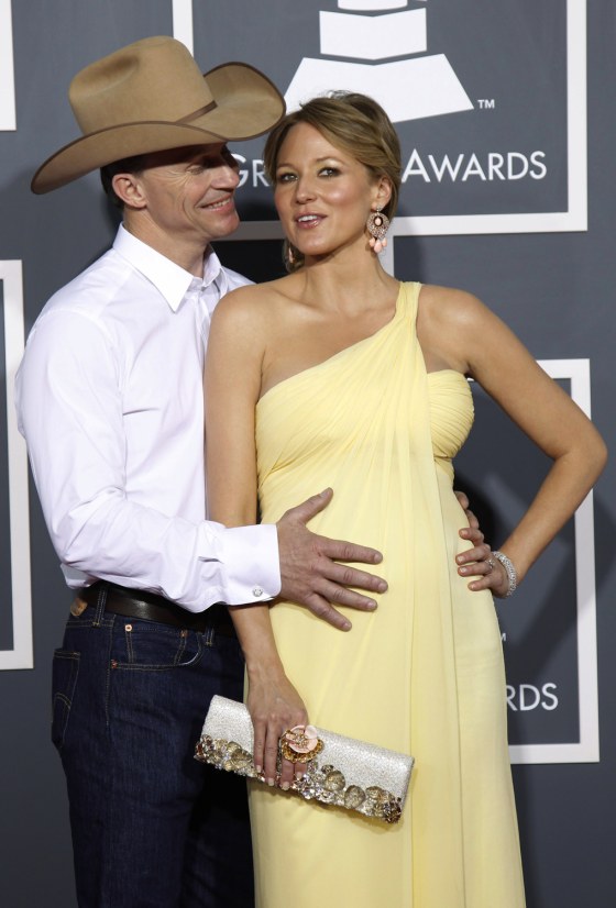 Jewel gives birth to baby boy