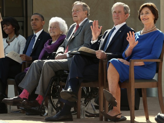 'Sock man' George H.W. Bush breaks out polka dot pair at library dedication