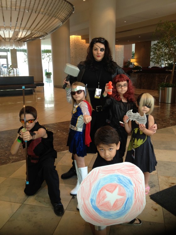 Families stay together, play together in costume at comics cons