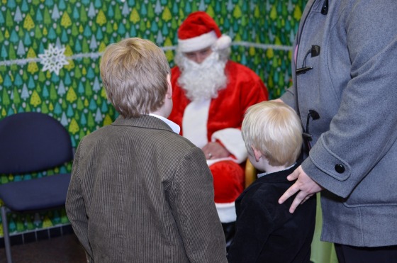 'Quiet Santas' help kids with autism make Christmas wishes