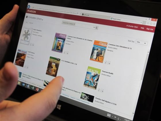 NY school goes all-in on digital textbooks