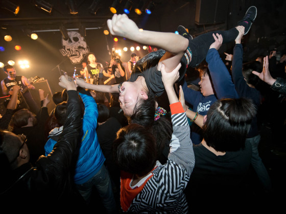 Mosh pit movements are more orderly than you think