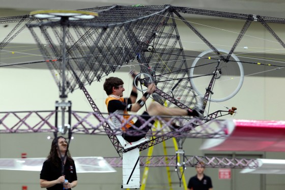 Human-powered helicopter closes on Sikorsky Prize