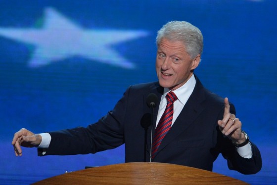 Bill Clinton 'sings' big summer hit 'Blurred Lines'