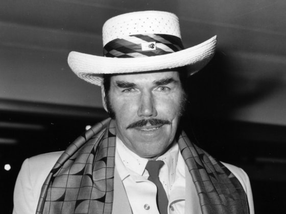 Singer, yodeler Slim Whitman dies at 90