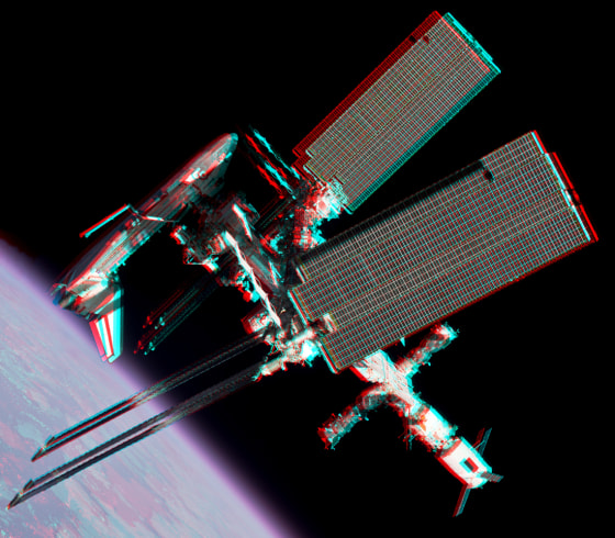 See the ultimate space shot in 3-D