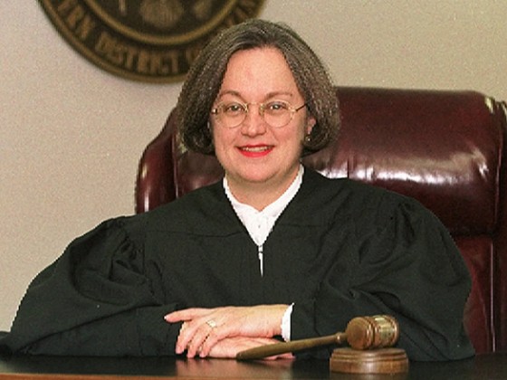 Judge blocks Arkansas' tough new abortion law