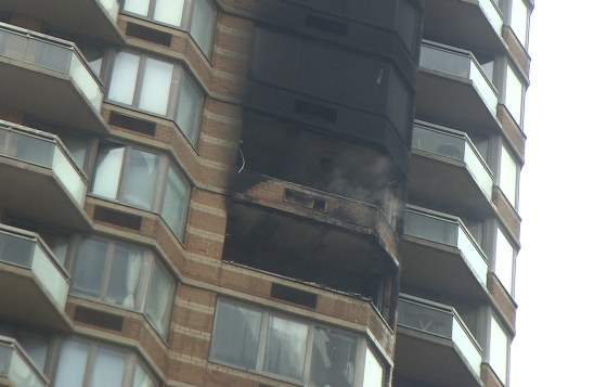 One dead in Manhattan high-rise fire