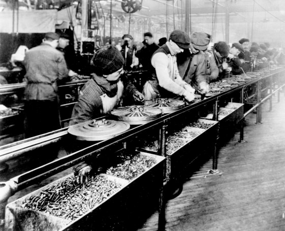 Ford's pay boost drove automakers' standard for century