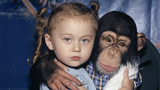 Wild! Mom shows daughter growing up with animals in 12-year photo project