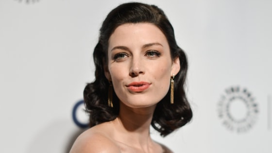 'Mad Men' star Jessica Pare pregnant with first child