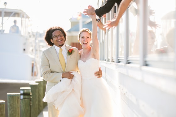 Virginia Beach is for music lovers in bright, bold real wedding