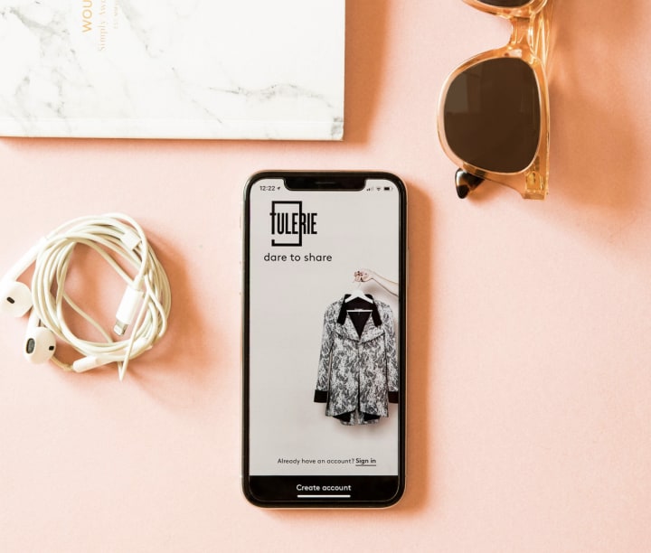 8 clothing rental services that let you change your wardrobe in an instant