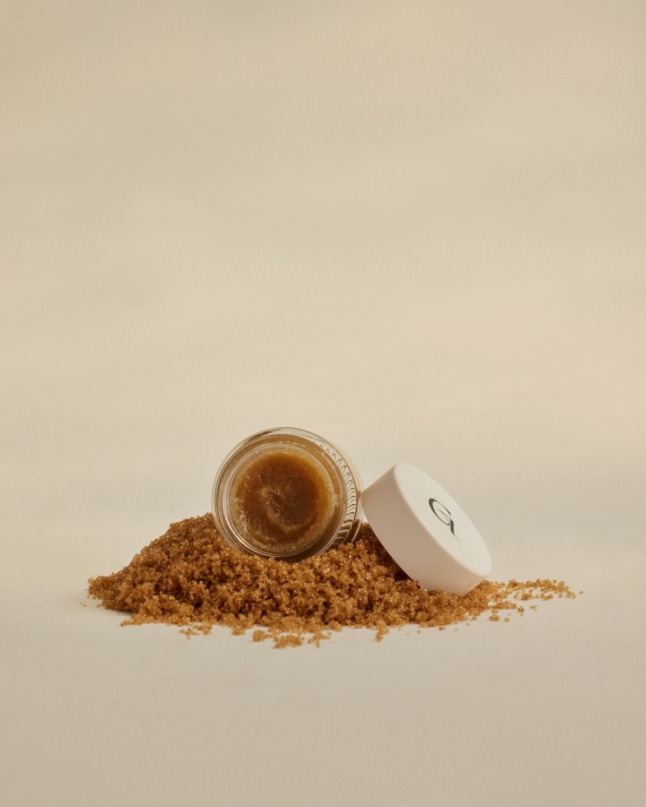 The best lip scrubs for dry, cracked lips, according to experts