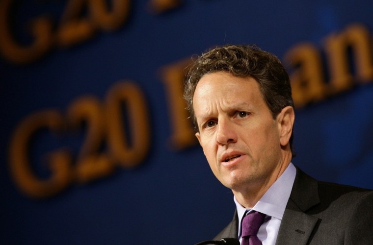 Geithner in China for talks amid currency tensions