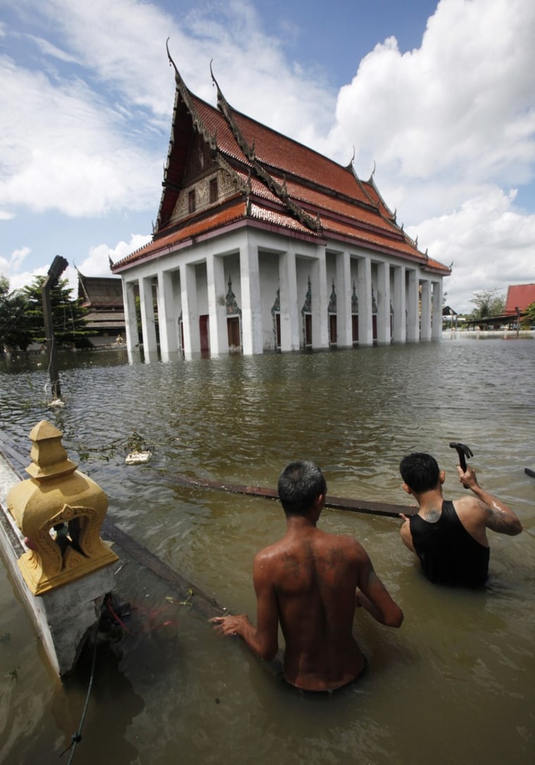 Flood barriers hold firm in shielding Bangkok