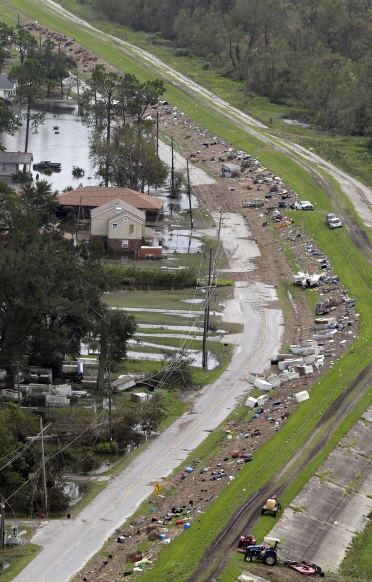 Isaac makes landfall on the US Gulf Coast