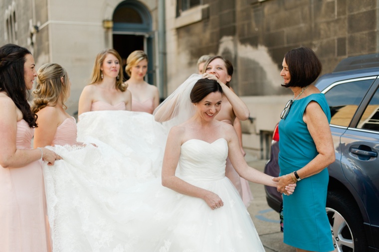 Romantic real wedding in Pittsburgh stays 'simple, traditional'