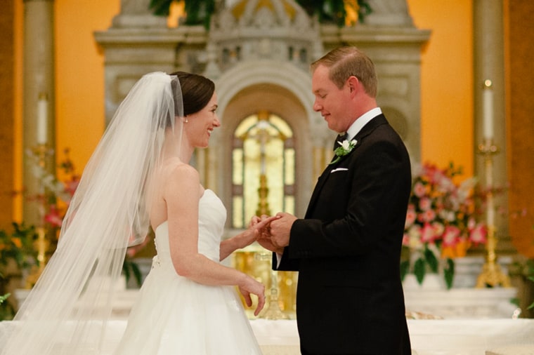 Romantic real wedding in Pittsburgh stays 'simple, traditional'