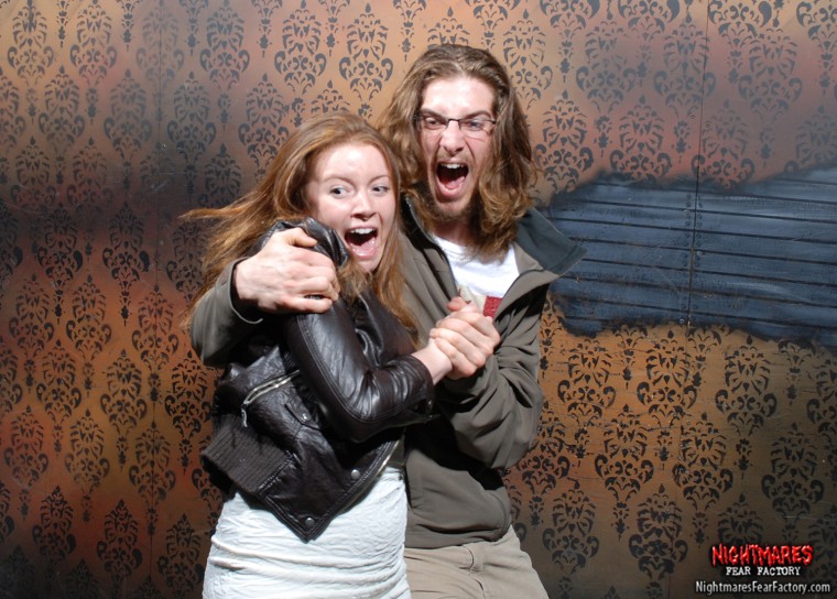 Faces of fear: 30 amazing haunted house reactions