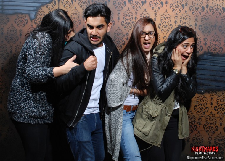 Faces of fear: 30 amazing haunted house reactions
