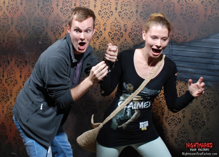 Faces of fear: 30 amazing haunted house reactions