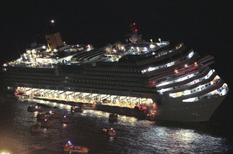 Luxury cruise ship Costa Concordia runs aground