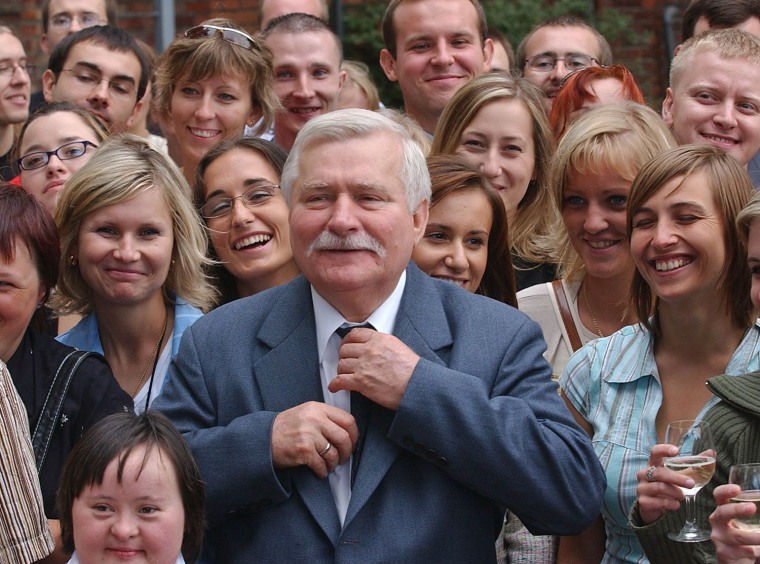 Polish hero Lech Walesa: From electrician to president