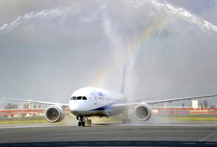 Boeing rolls out 787