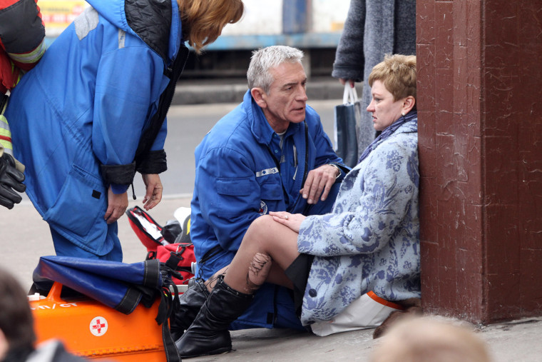 Moscow mourns after deadly subway blast
