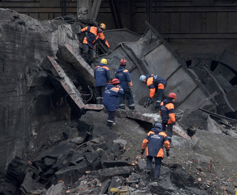 Deadly mine blasts in Russia