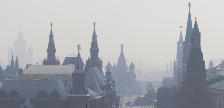 Fires rage across Russia