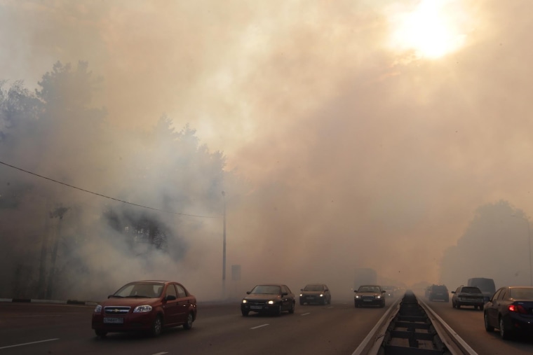 Fires rage across Russia