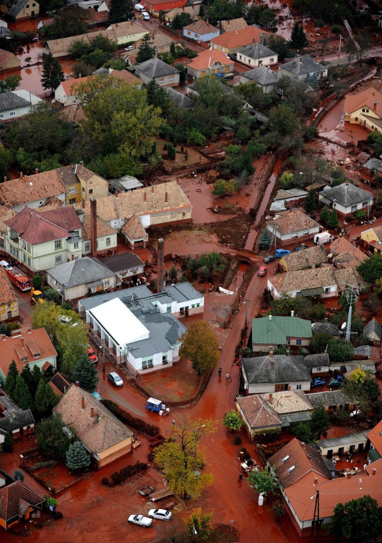 Toxic red sludge floods towns near Budapest