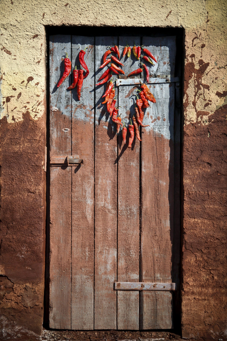 Toxic red sludge floods towns near Budapest