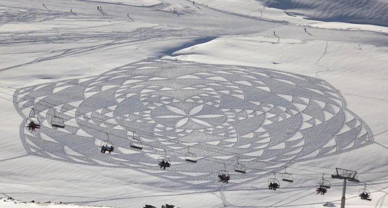Brrrrrilliant: Snowshoe artist makes massive, magnificent creations ...
