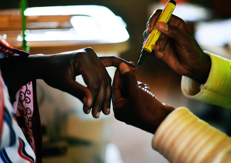 Kenyans vote in crucial election