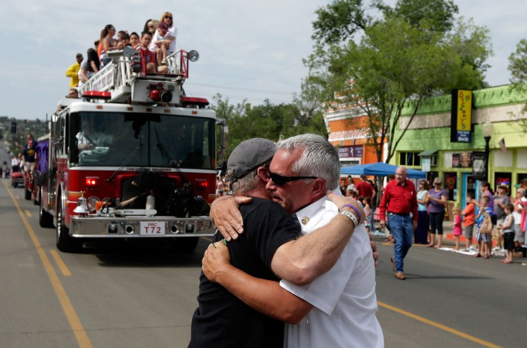 Arizona blaze kills 19 elite firefighters