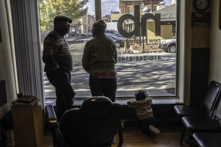 Image: Troy Staton has combined fine art with the art of barbering at ...