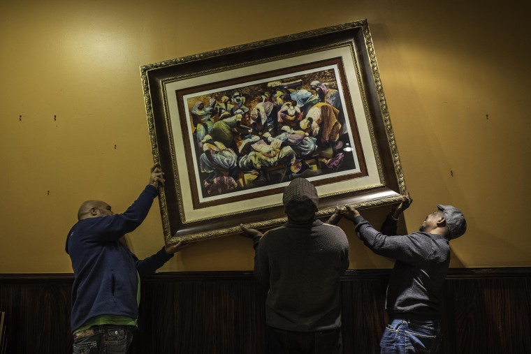 Image: Troy Staton has combined fine art with the art of barbering at ...