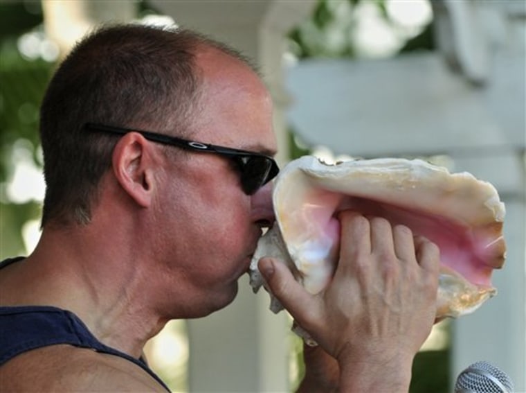 Sinatra song impresses conch-blowing judges