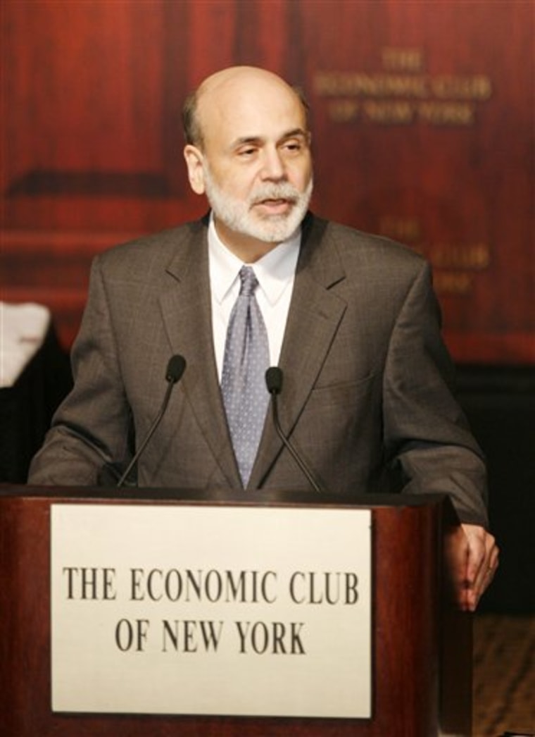 Bernanke: Fed will keep eye on sliding dollar