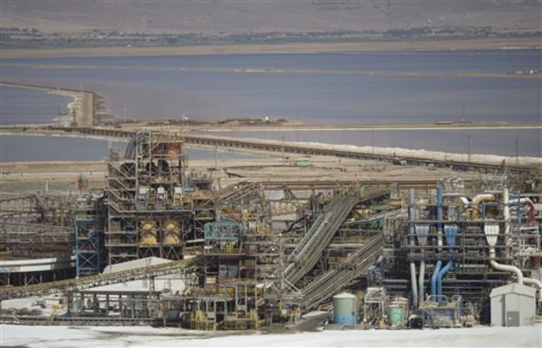 Dead Sea shrinking at one end, flooding at the other