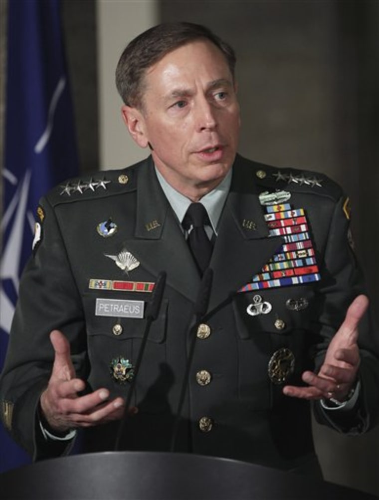 Petraeus to give upbeat view of Afghan fight