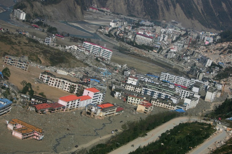 China to relocate entire quake-ravaged county