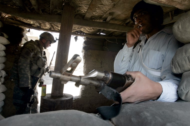 'Surge' working, but Iraq still on edge of chaos