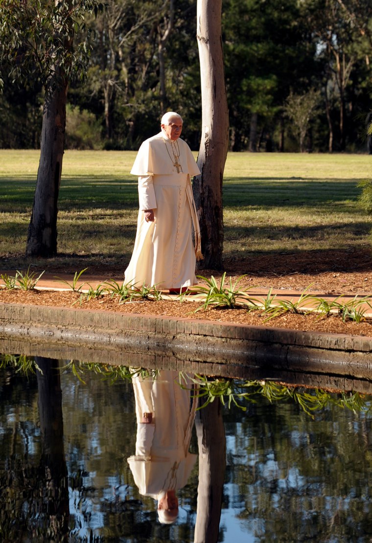 Giant cross arrives in Sydney for pope’s visit